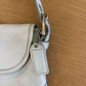 Coach | Bags | Vintage Coach Y2k Soho Leather Shoulder Bag Purse Light ...